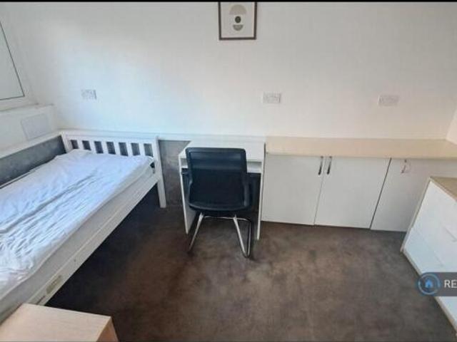 3 bedroom flat for rent in Norton Tower, Birmingham, B1