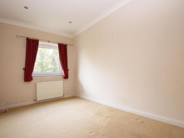 3 bedroom flat for rent in Norwood Park, Bearsden, Glasgow, G61