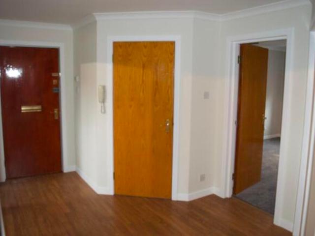3 bedroom flat for rent in Old Castle Road, Anderston, Glasgow, G44