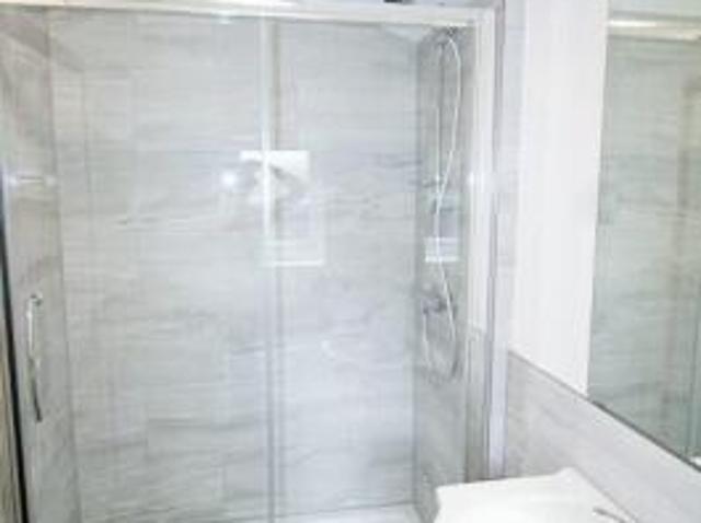 3 bedroom flat for rent in Old Lansdowne Road, Manchester, M20