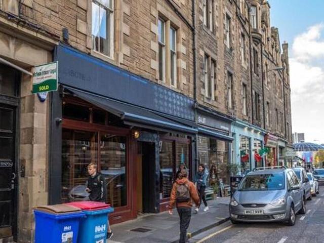 3 Bedroom Flat For Rent In Old Town, Edinburgh
