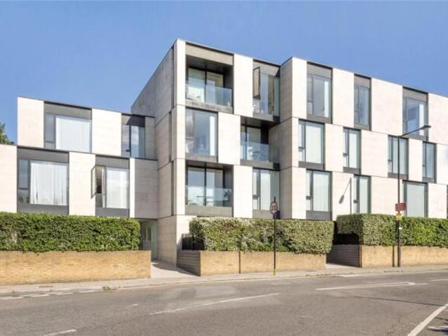 3 bedroom flat for rent in Oval Road, Camden, NW1