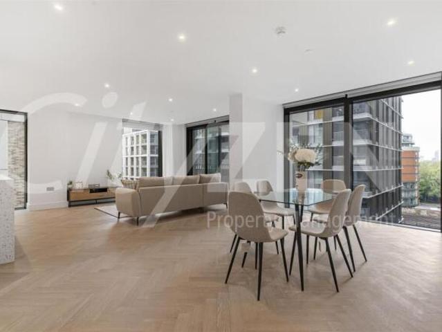 3 bedroom flat for rent in Palmer Road, London, SW11
