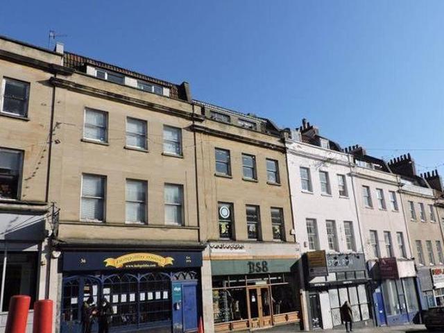 3 bedroom flat for rent in Park Street Clifton BS1