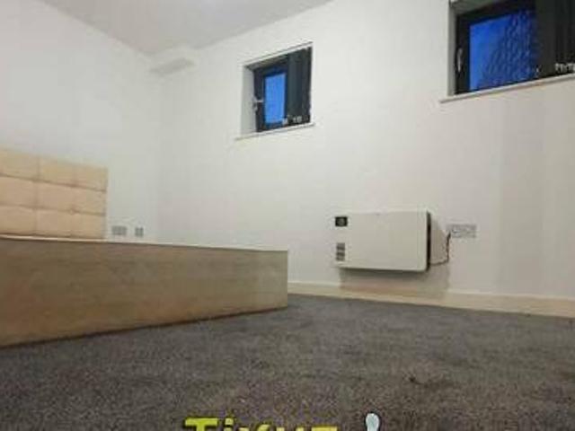 3 bedroom flat for rent in Parkside 2 Ridley Street Birmingham B1 1SA B1