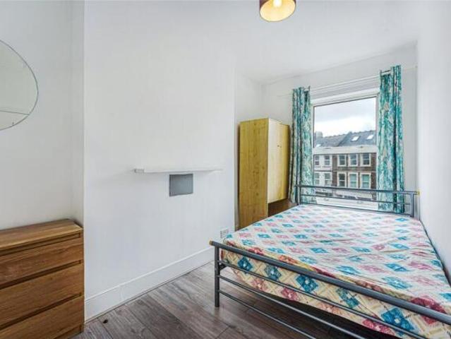 3 bedroom flat for rent in Parsons Mews, The Tonsleys, SW18
