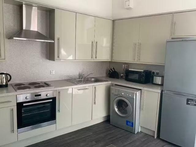 3 bedroom flat for rent in Perth Road, West End, Dundee, DD1