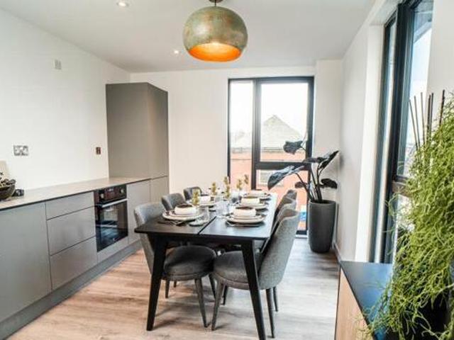 3 Bedroom Flat For Rent In Percy Street