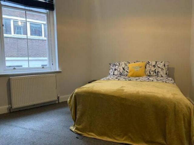 3 bedroom flat for rent in Peter House, Whitechapel, Liverpool, Merseyside, L1