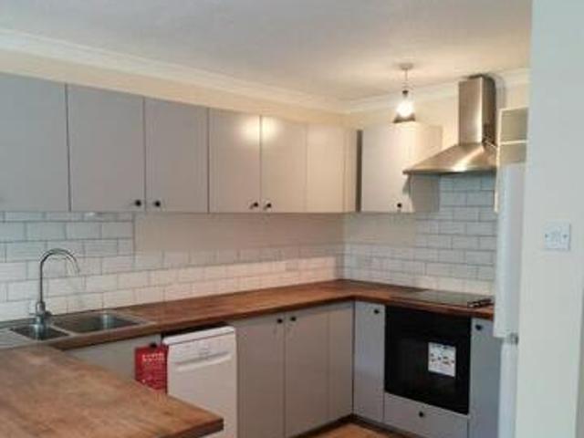 3 Bedroom Flat For Rent In Portishead, Bristol