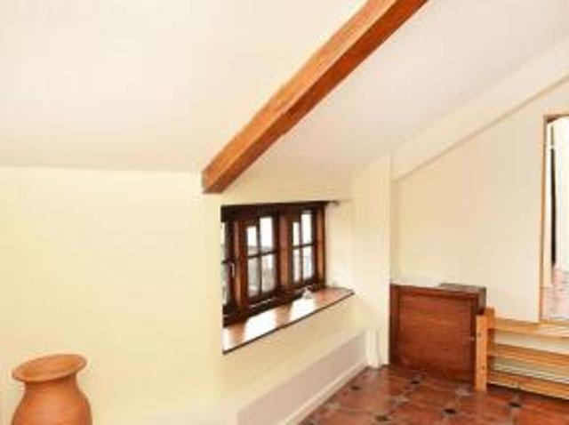 3 bedroom flat for rent in Portpool Lane, Farringdon, London, EC1N
