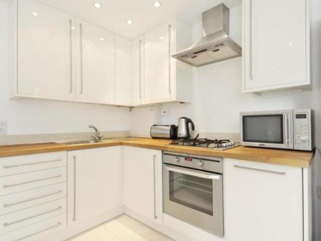 3 bedroom flat for rent in Praed Street, Balmoral Apartments, W2