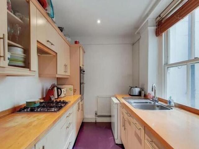 3 Bedroom Flat For Rent In Putney, London
