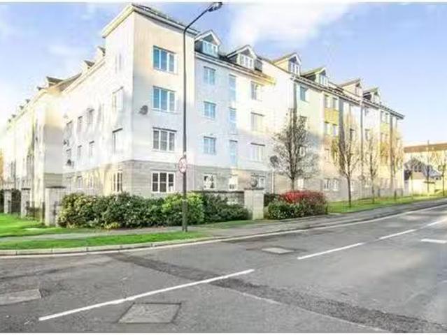 3 bedroom flat for rent in Queens Crescent, Livingston, EH54
