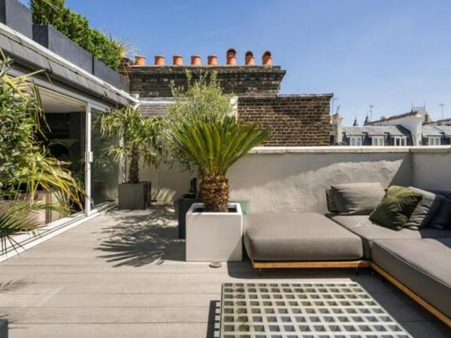 3 bedroom flat for rent in Queens Gate Place, South Kensington, SW7