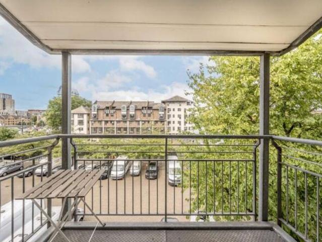 3 bedroom flat for rent in Rainbow Quay, Greenland Dock, SE16