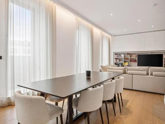 3 bedroom flat for rent in Regents Crescent, Portland Place, Marylebone, London W1B