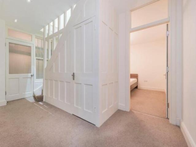 3 bedroom flat for rent in Ridgmount Gardens, Fitzrovia, WC1E