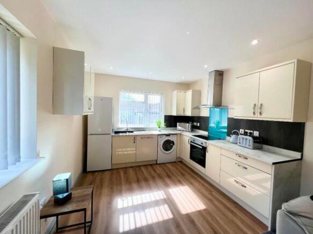 3 bedroom flat for rent in Room 1 Parker Street, Derby, Derbyshire, DE1