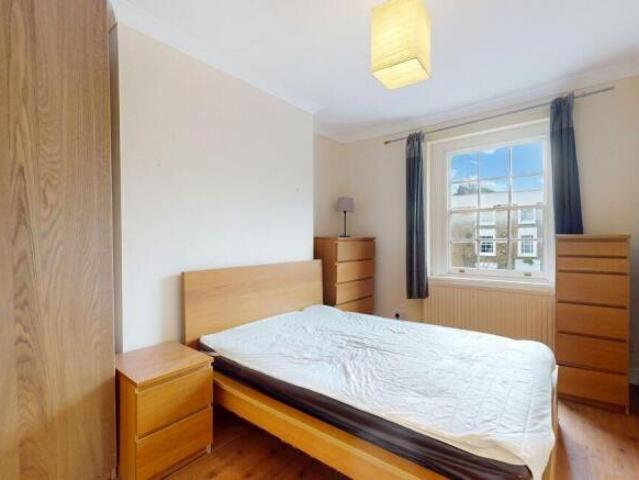 3 bedroom flat for rent in Rochester Road, Camden NW1