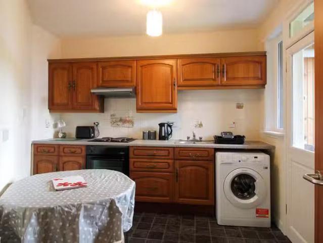 3 bedroom flat for rent in Roslin Street, Aberdeen, AB24