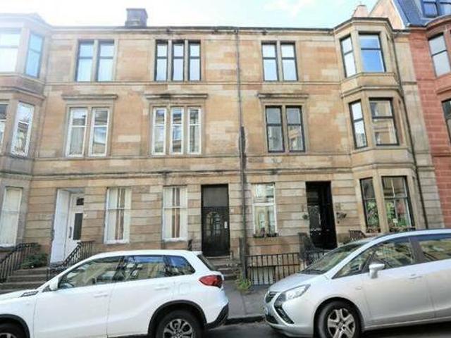 3 bedroom flat for rent in Roxburgh Street Glasgow G12