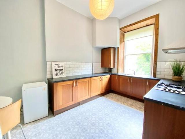 3 bedroom flat for rent in Ruthven Street, Hillhead, Glasgow, G12