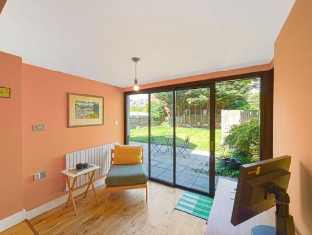 3 bedroom flat for rent in Ryecroft Road, Streatham, SW16