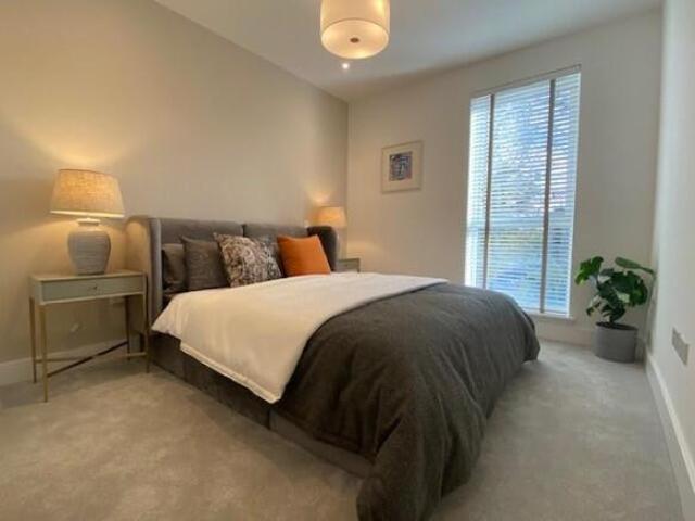 3 bedroom flat for rent in School Drive, Jordanhill Park, G13