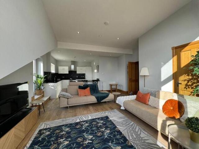 3 bedroom flat for rent in Saltoun Street, Dowanhill, Glasgow, G12