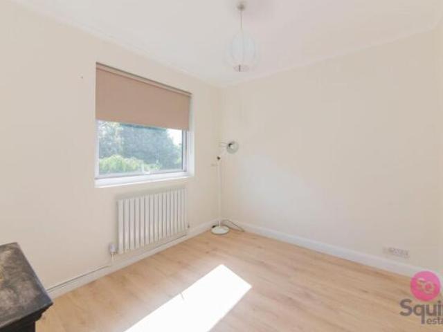 3 bedroom flat for rent in Salisbury Avenue, Salisbury Court Salisbury Avenue, N3