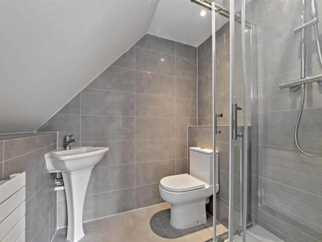 3 bedroom flat for rent in Salisbury Hall, AL2