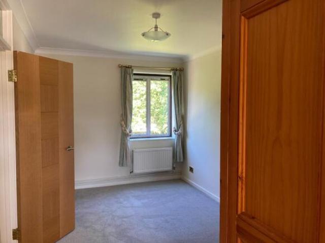3 bedroom flat for rent in Severnleigh Gardens, Stoke Hill, Bristol, BS9