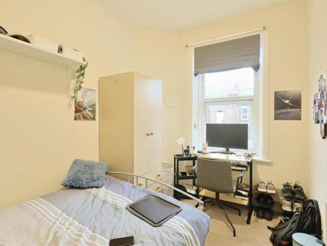 3 bedroom flat for rent in Simonside Terrace, Heaton, Newcastle Upon Tyne NE6