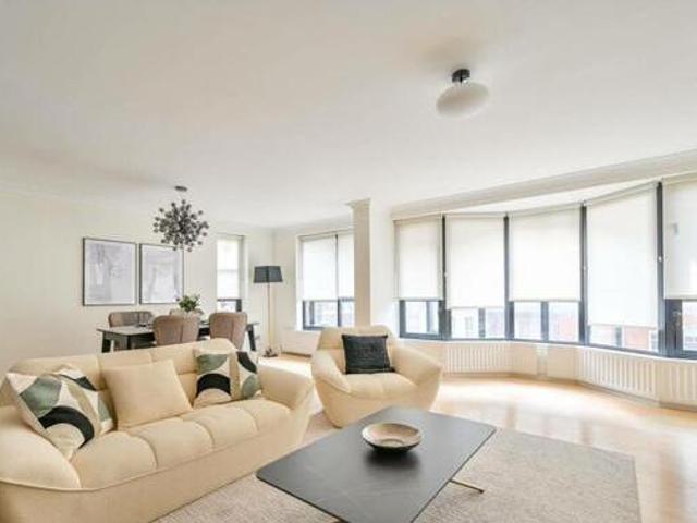 3 Bedroom Flat For Rent In South Kensington, London