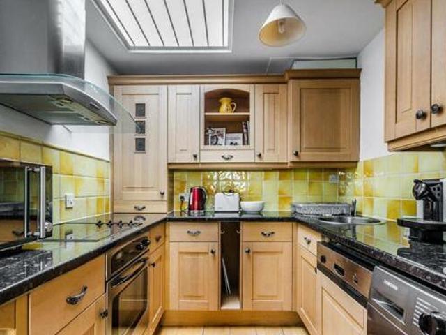 3 Bedroom Flat For Rent In South Kensington, London