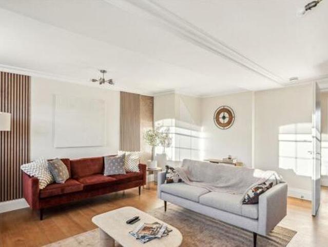 3 Bedroom Flat For Rent In South Kensington, London