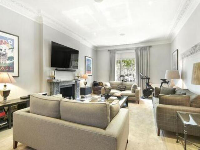 3 Bedroom Flat For Rent In South Kensington