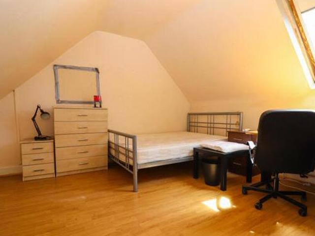 3 Bedroom Flat For Rent In Southampton