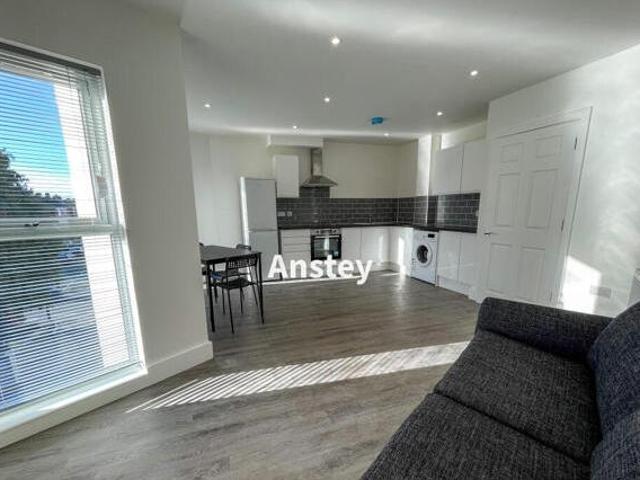 3 Bedroom Flat For Rent In Southampton