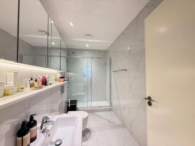 3 bedroom flat for rent in Southern Row, Ladbroke Grove, W10