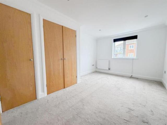 3 bedroom flat for rent in Sovereign Harbour South, BN23 5TR, BN23