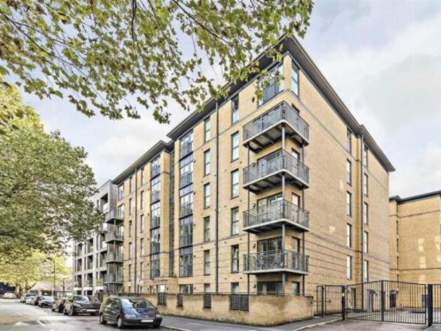 3 bedroom flat for rent in Spa Road, Bermondsey, SE16