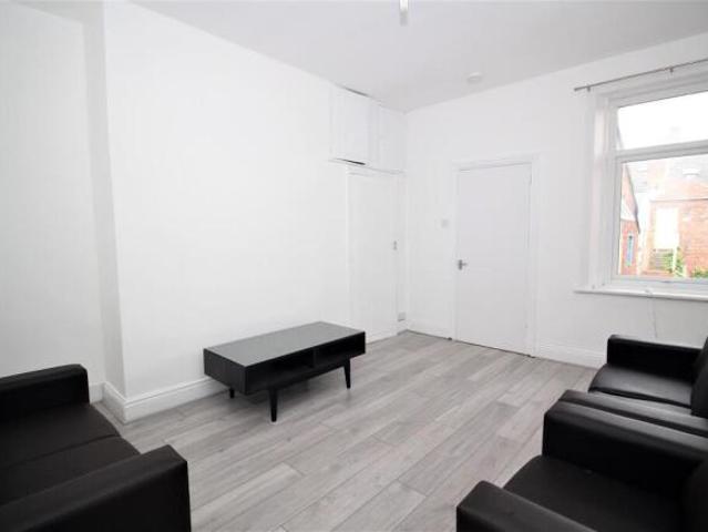 3 bedroom flat for rent in Spencer Street, Heaton, Newcastle Upon Tyne, NE6