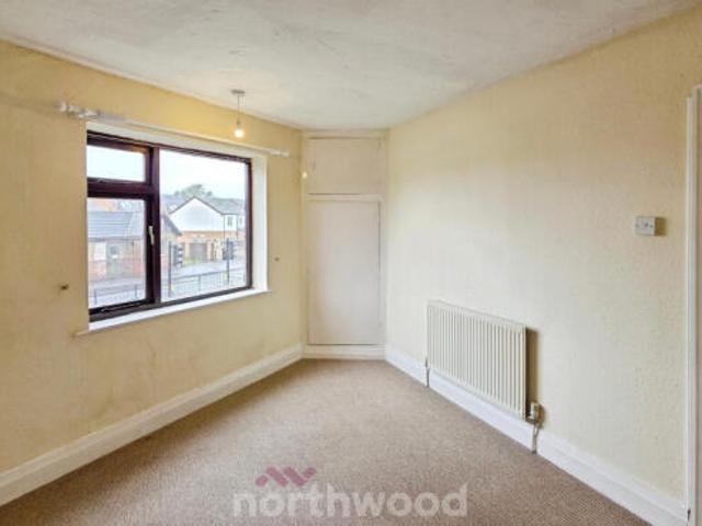 3 bedroom flat for rent in St Helens Road, Belle Vue, Doncaster, DN4