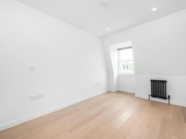 3 bedroom flat for rent in St John Street, London, EC1V 7NS, EC1V