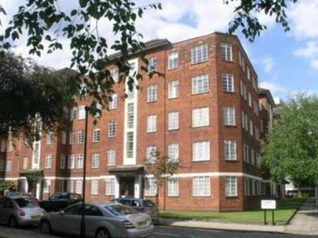 3 Bedroom Flat For Rent In St Johns Wood, London