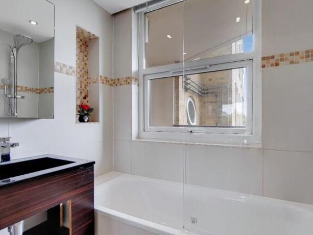 3 bedroom flat for rent in St. Johns Wood Park, London, NW8
