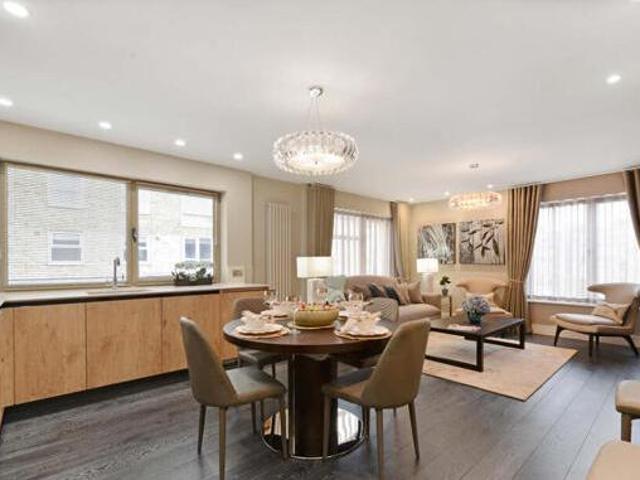 3 Bedroom Flat For Rent In St. Johns Wood Park, London