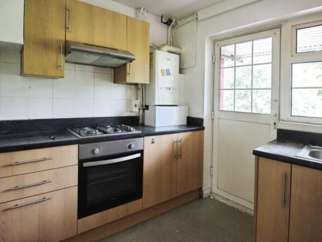 3 bedroom flat for rent in St Mary Street, Woolwich, SE18